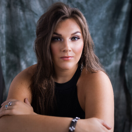 Emily Miller (/emilymillerofficial) · solo.to